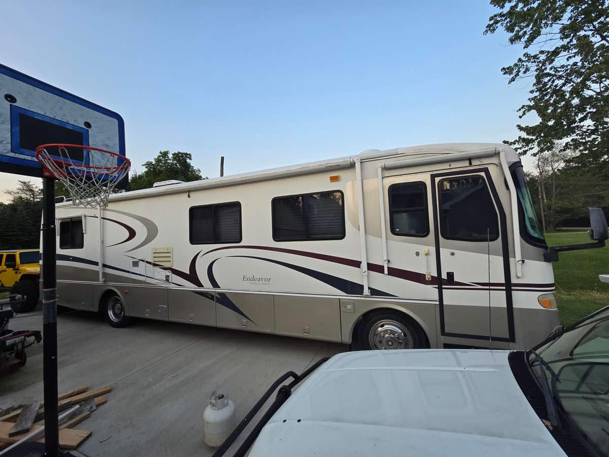 Family Glamping Unit (Member Spotlight!) - rvshowoff.com