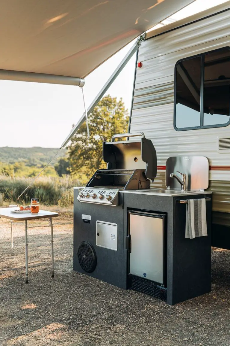 21 Inspiring RV Kitchen Layouts for Gourmet Cooking on the Go ...