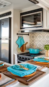 25 RV Interior Decorating Ideas For Glamping In Style - rvshowoff.com